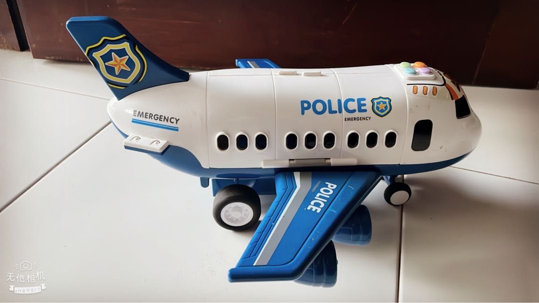 Plane toy with cars inside, Babies & Kids, Infant Playtime on Carousell