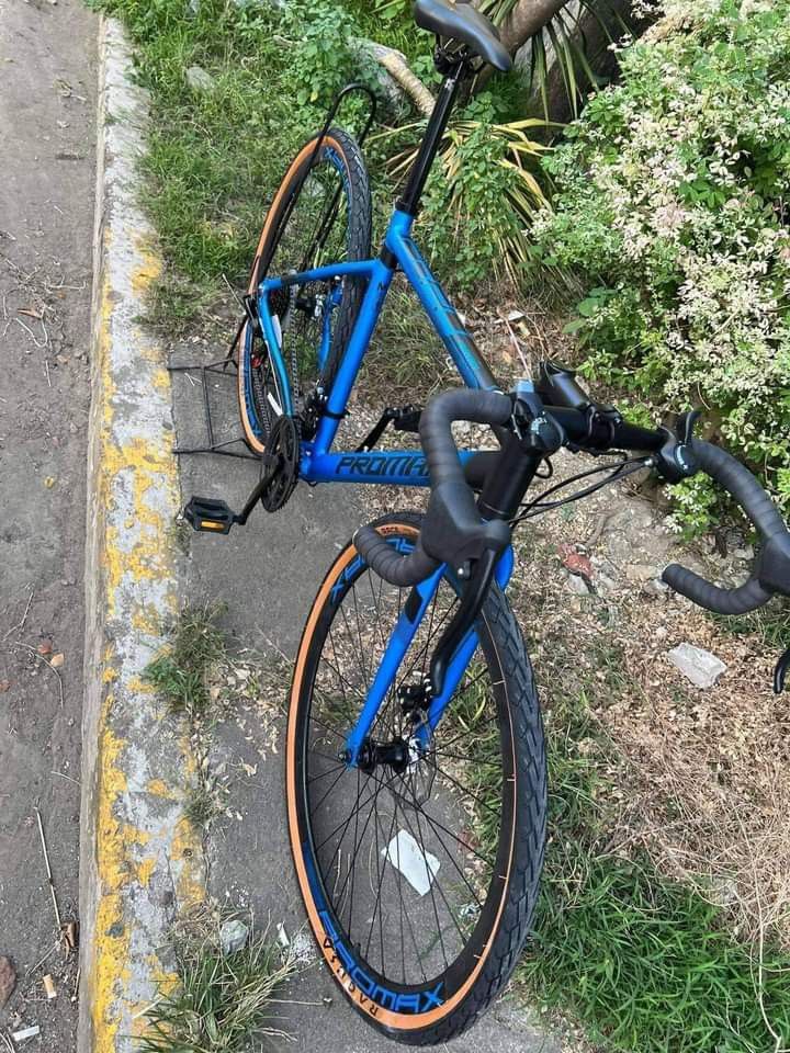 PROMAX PR20 ALLOY GRAVEL BIKE 700c, Sports Equipment, Bicycles & Parts ...