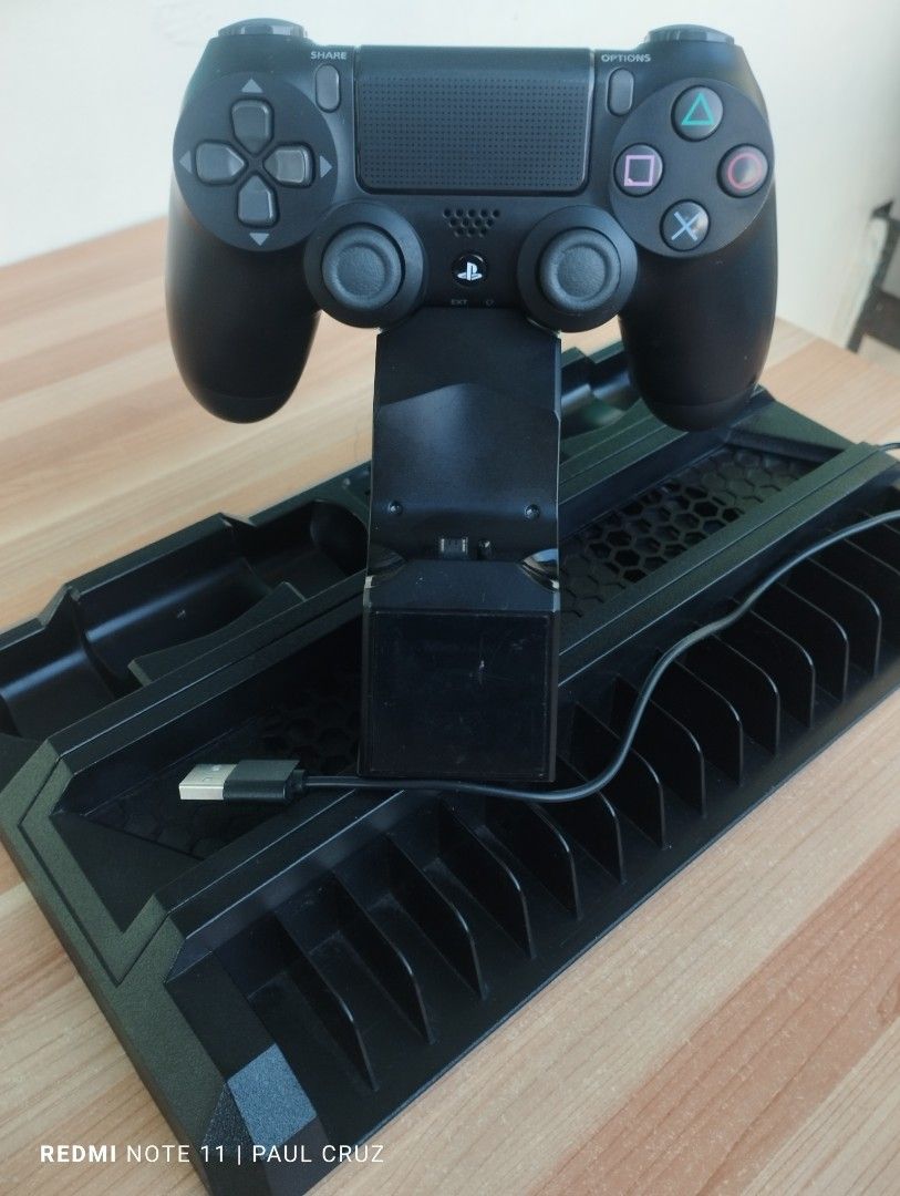 Ps4 original v2 ds4 controller with dual charging dock and Dobe Ps4 ...