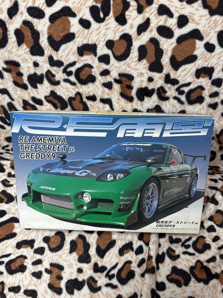 RX-7 FD3S 痛車 RE雨宮 GREDDY 9 1/24, 興趣及遊戲, 玩具 & 遊戲類 - Carousell