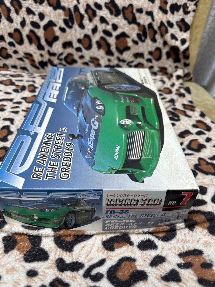 RX-7 FD3S 痛車 RE雨宮 GREDDY 9 1/24, 興趣及遊戲, 玩具 & 遊戲類 - Carousell