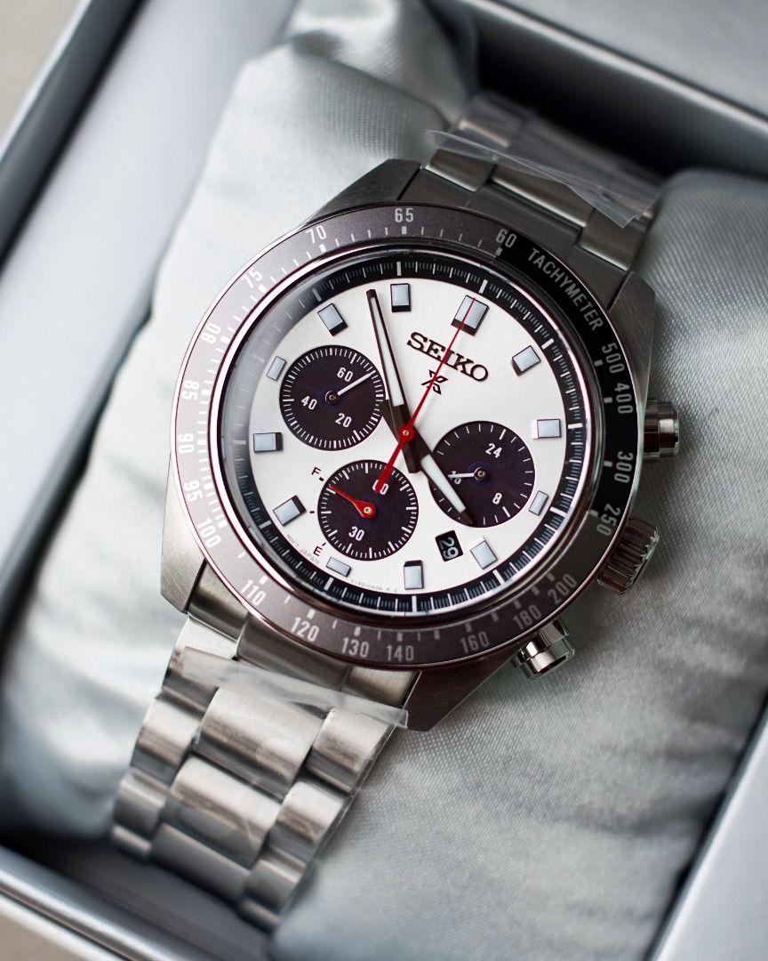 Seiko Speedtimer Panda Chronograph SSC911P1, Men's Fashion, Watches ...
