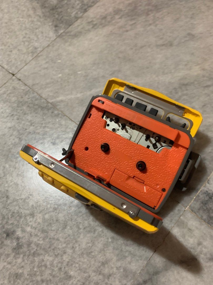 Sony sport walkman, Hobbies & Toys, Music & Media, CDs & DVDs on Carousell