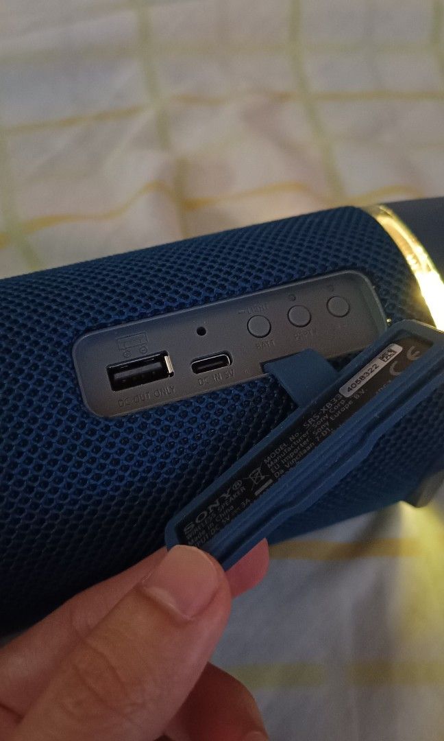 SONY XRS-XB33, Audio, Soundbars, Speakers & Amplifiers on Carousell