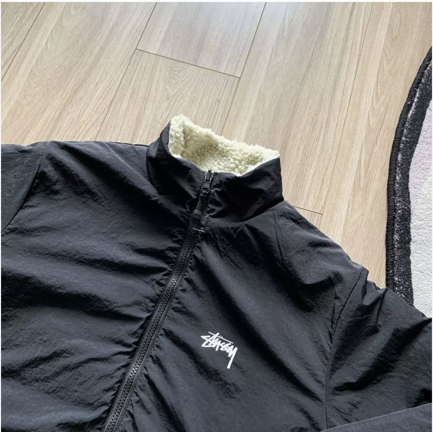 Stussy 8 Ball Fleece/Sherpa (Reversible), Men's Fashion, Activewear on Carousell