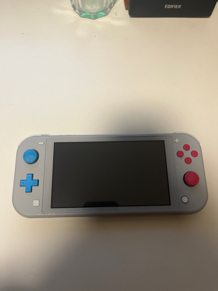 Switch Lite pokemon edition, Video Gaming, Video Game Consoles ...