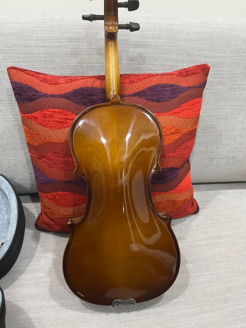 Synwin 1/2 Violin, Hobbies & Toys, Music & Media, Musical Instruments on Carousell