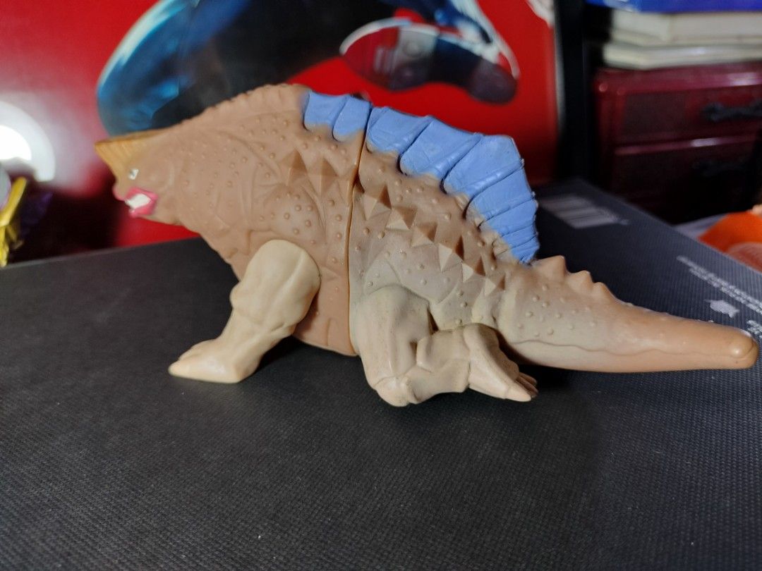 ULTRAMAN KAIJU ULTRA MONSTER GAVADON 2013, Hobbies & Toys, Toys & Games ...