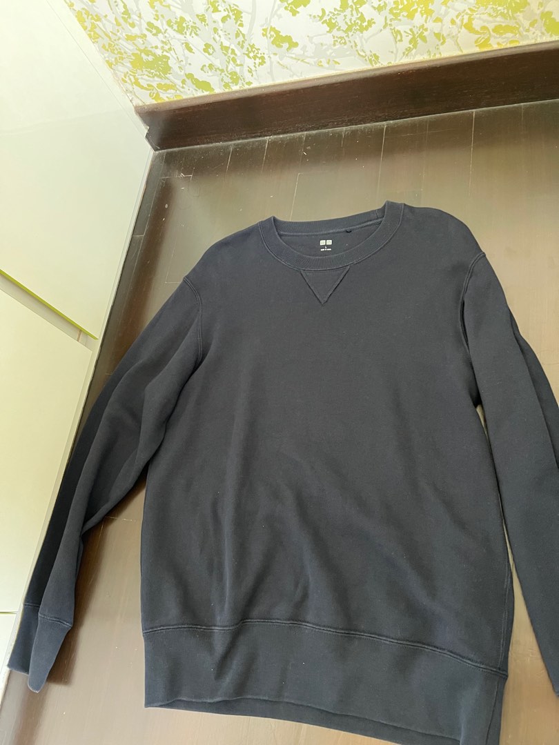 Uniqlo Sweater, Men's Fashion, Tops & Sets, Hoodies on Carousell