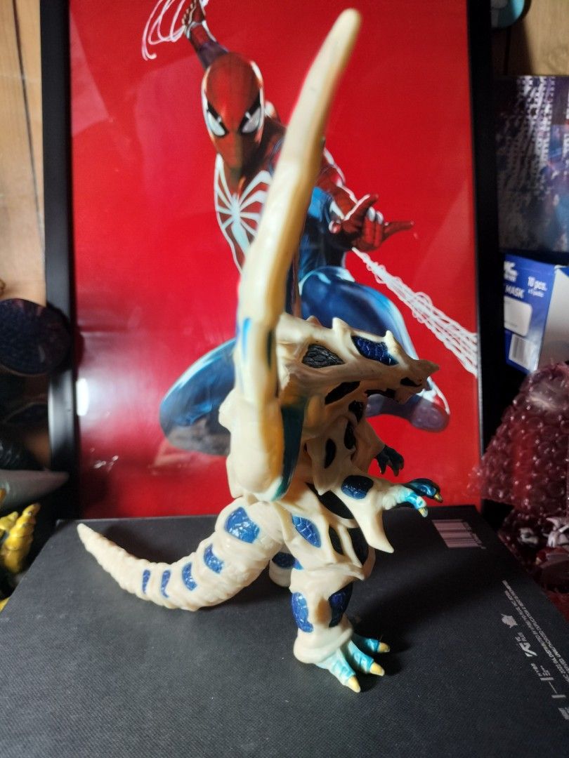 VINTAGE 1998 Bandai Ultraman Kaiju Ultra Monster Series #35: GERANDA ...