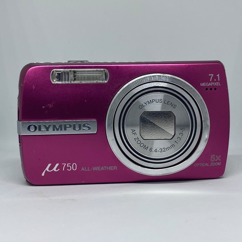 vintage vibe & rare olympus u750 digicam with ccd sensor, Photography ...