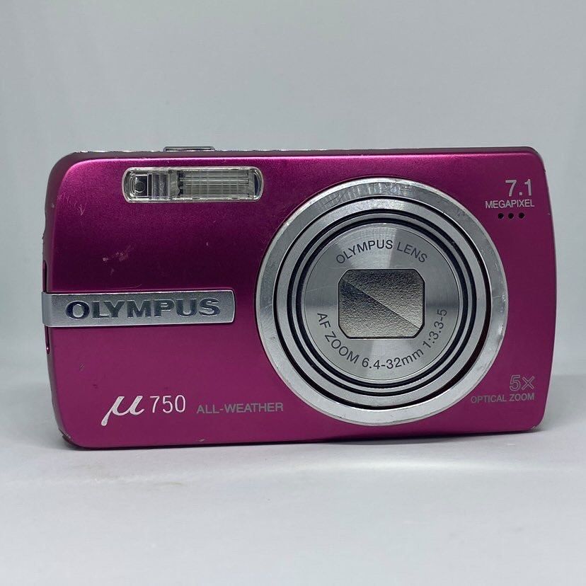 vintage vibe & rare olympus u750 digicam with ccd sensor, Photography ...
