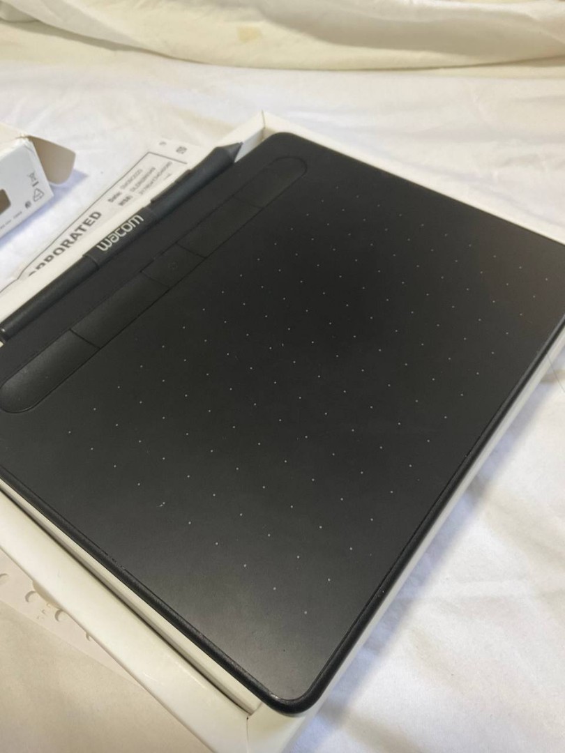 Wacom Intuos S Black w/ 2 Free Software, Computers & Tech, Parts & Accessories, Other ...