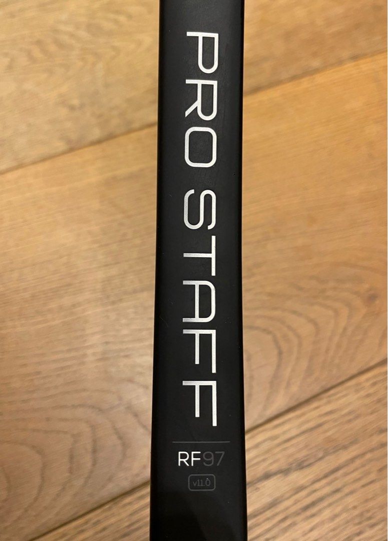 Wilson Pro Staff 97 Autograph V11.0 網球拍 Tennis Racket - 95%新 , 運動產品, 運動與體育, 運動與體育 - 球拍和球類運動 ...