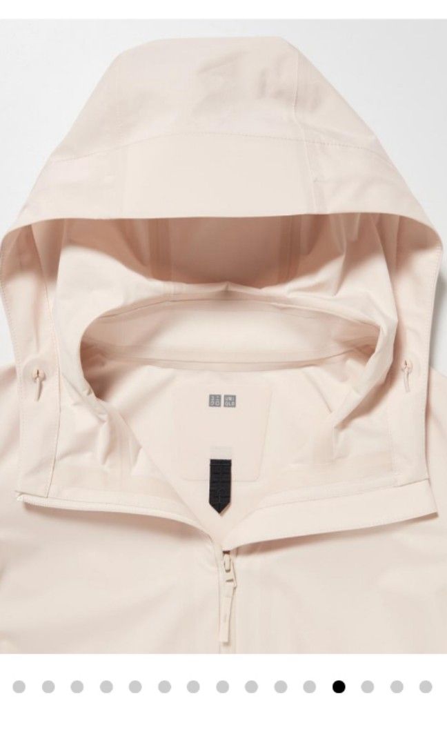 Women's Uniqlo Blocktech Parka on Carousell