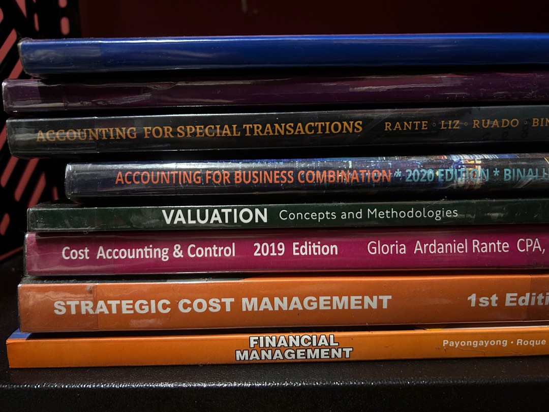 Accounting books, Hobbies & Toys, Books & Magazines, Textbooks on Carousell