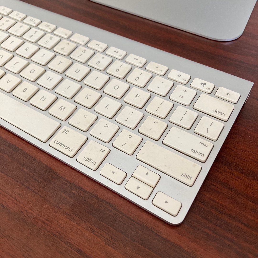 Apple Wireless Keyboard A1314 Computers And Tech Parts And Accessories Computer Keyboard On