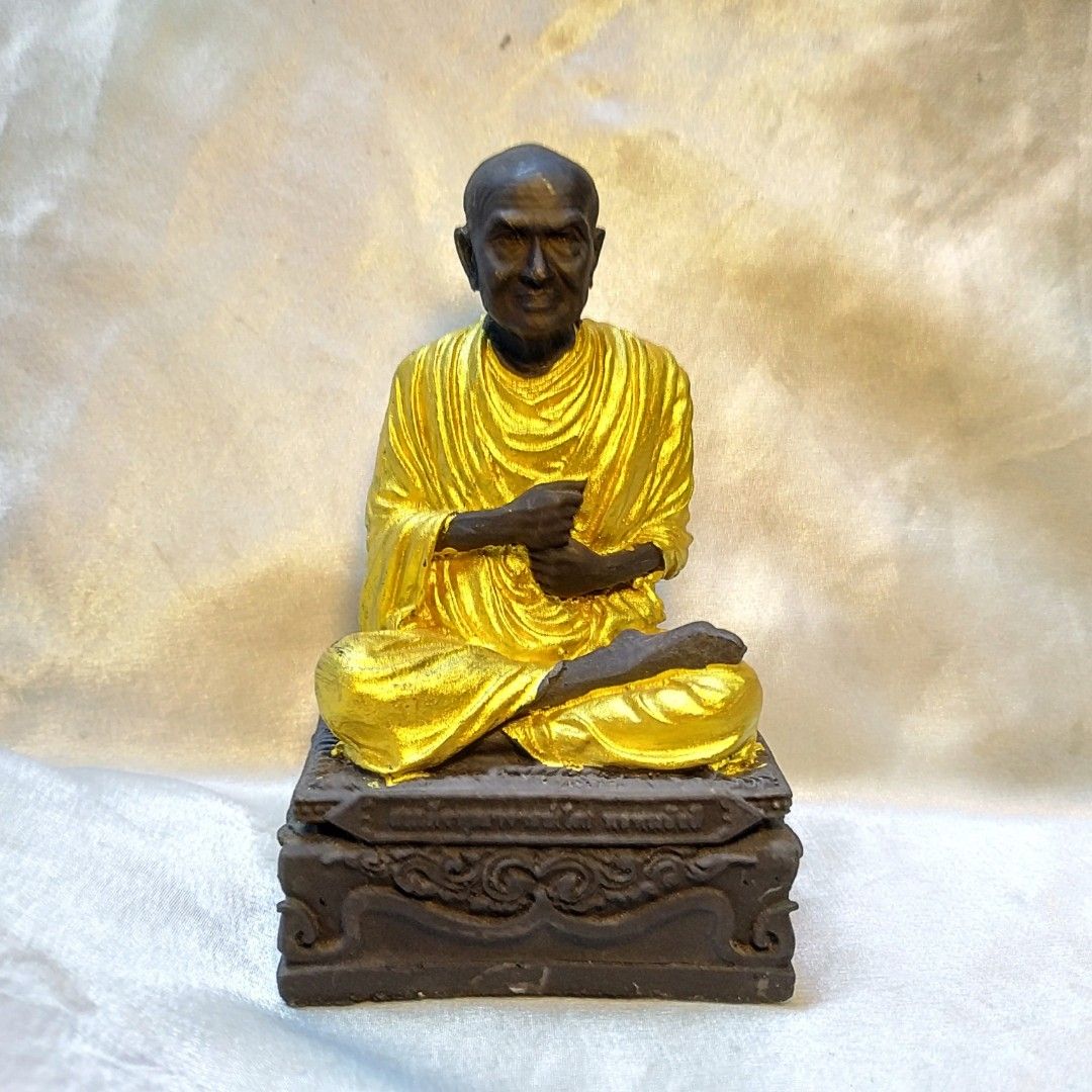 Archan Toh bucha with gold foil blessing, Hobbies & Toys, Collectibles ...