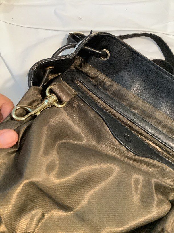 Arnaldo Bassini Bagpack Black White, Women's Fashion, Bags & Wallets ...