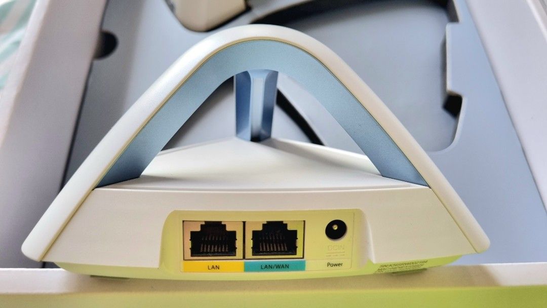 ASUS Lyra Trio Wifi Mesh Hub x 1 unit, Computers & Tech, Parts ...