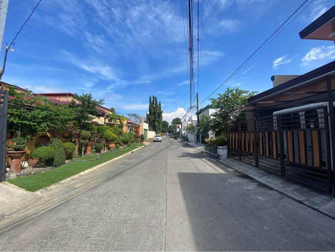 BF HOMES PARANAQUE HOUSE WITH POOL, Property, For Sale, House & Lot on ...
