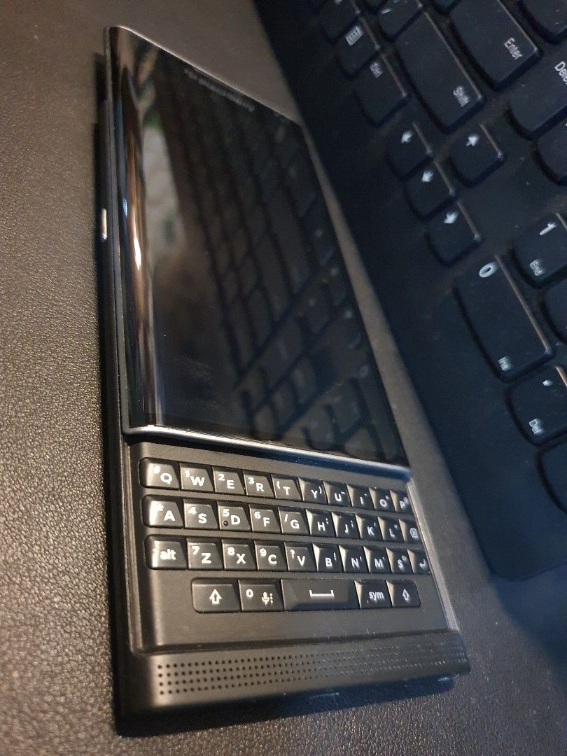 Blackberry Priv STV100-4 Factory-Unlocked with Original Accessories MINT, Mobile Phones ...