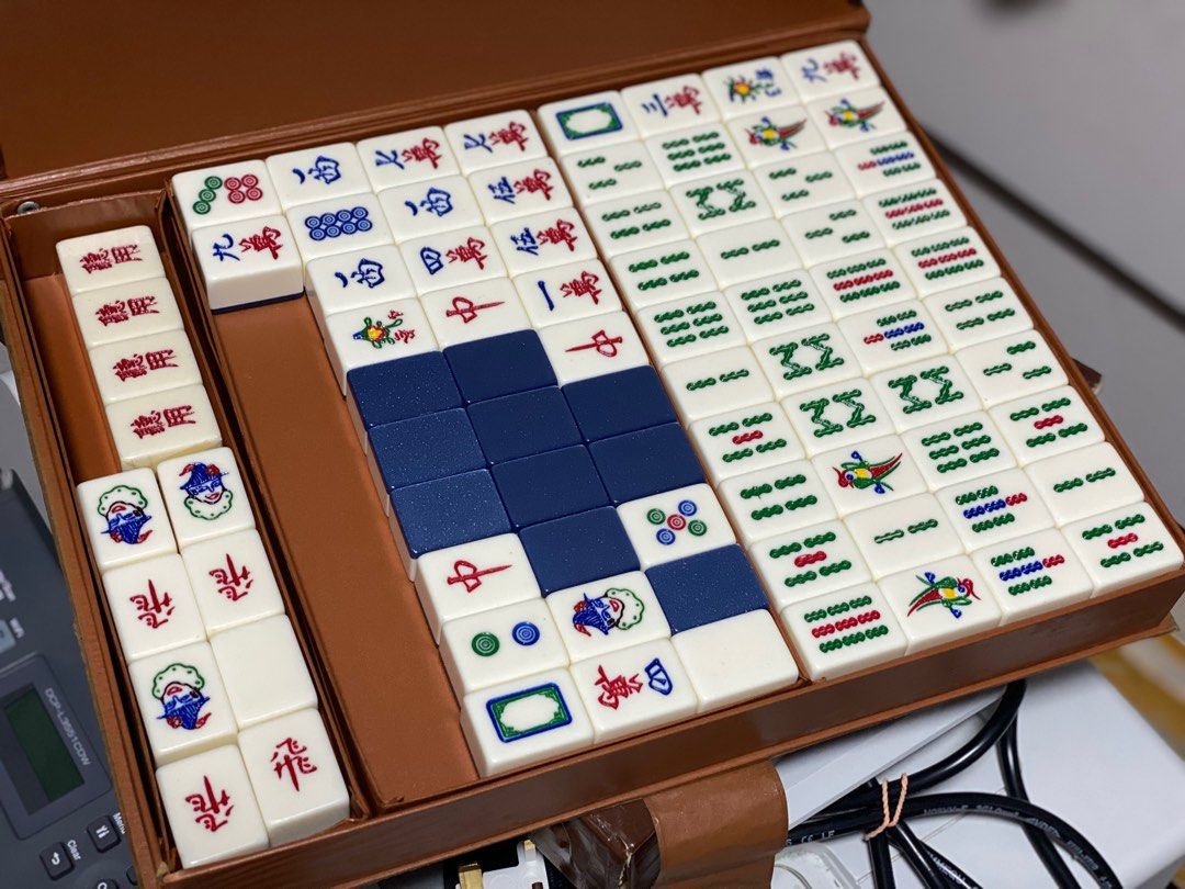 Blue glitter mahjong set, Hobbies & Toys, Toys & Games on Carousell
