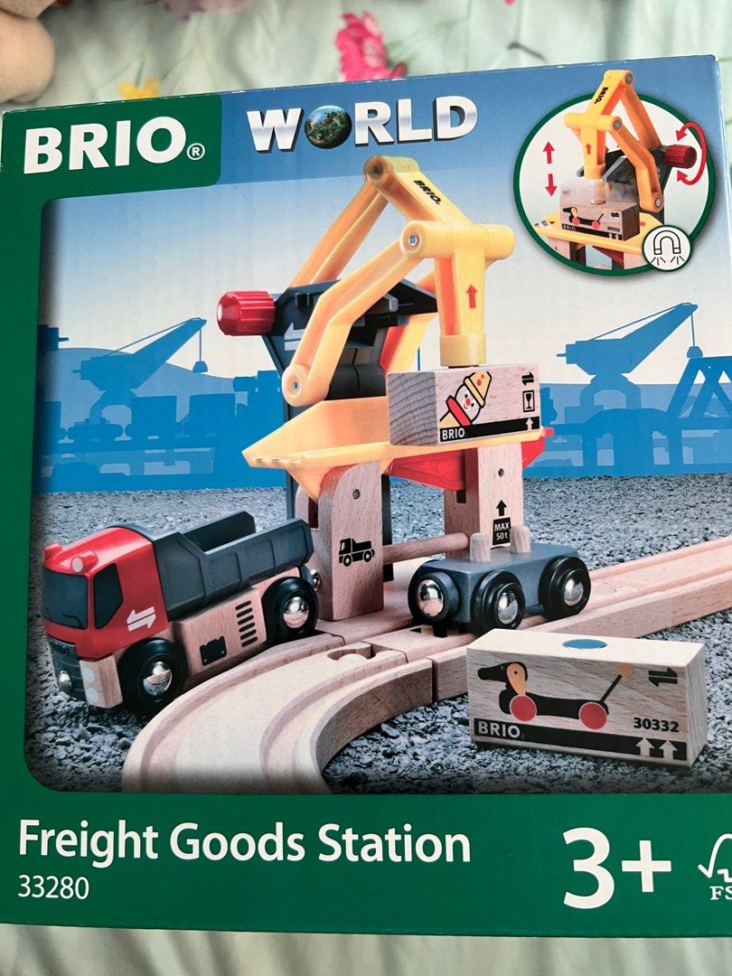 Brio Freight Goods Station, Hobbies & Toys, Toys & Games on Carousell