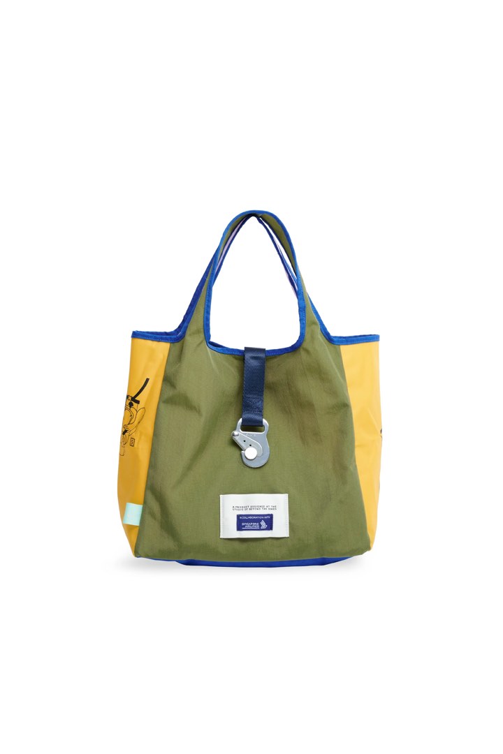 BTV SIA Mini Crunch Carrier, Women's Fashion, Bags & Wallets, Tote Bags ...