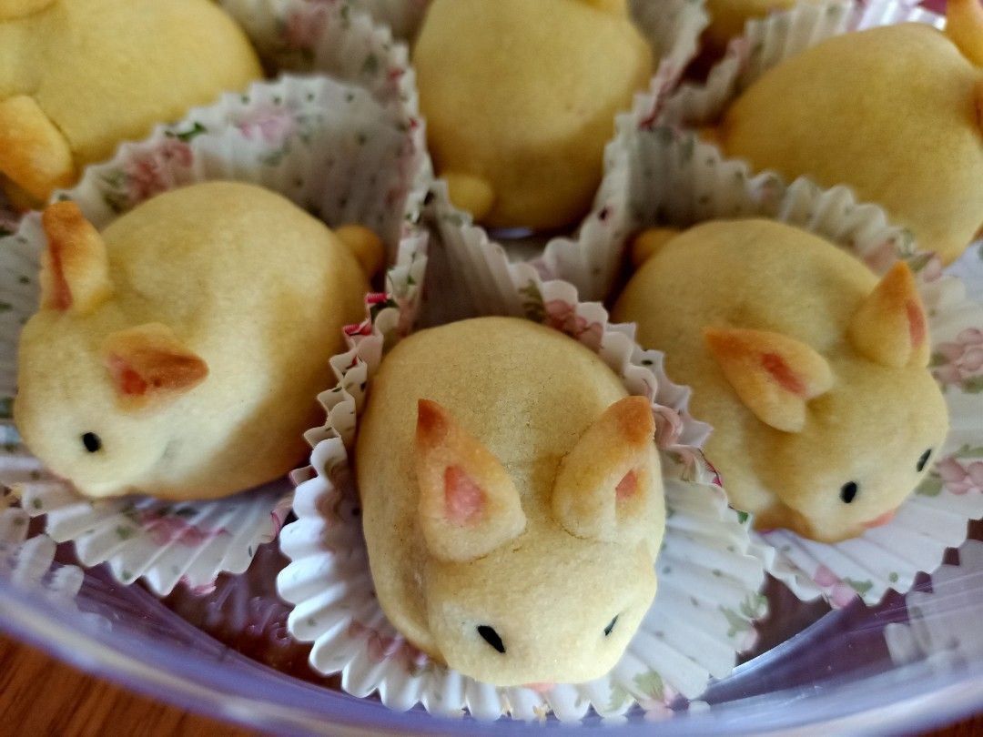 Bunny/ Rabbit Pineapple Tarts, Food & Drinks, Homemade Bakes on Carousell
