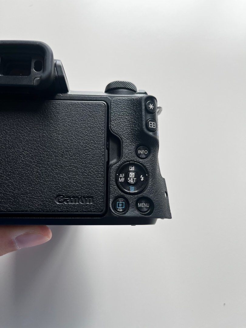 Canon EOS M50, Mobile Phones & Gadgets, Other Gadgets on Carousell