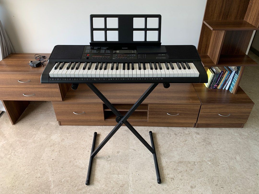 Casio Piano Keyboard CT-X700, Hobbies & Toys, Music & Media, Musical ...