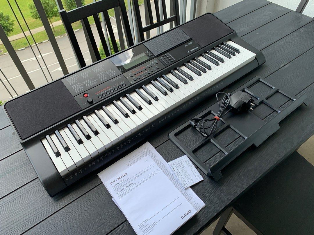 Casio Piano Keyboard CT-X700, Hobbies & Toys, Music & Media, Musical ...