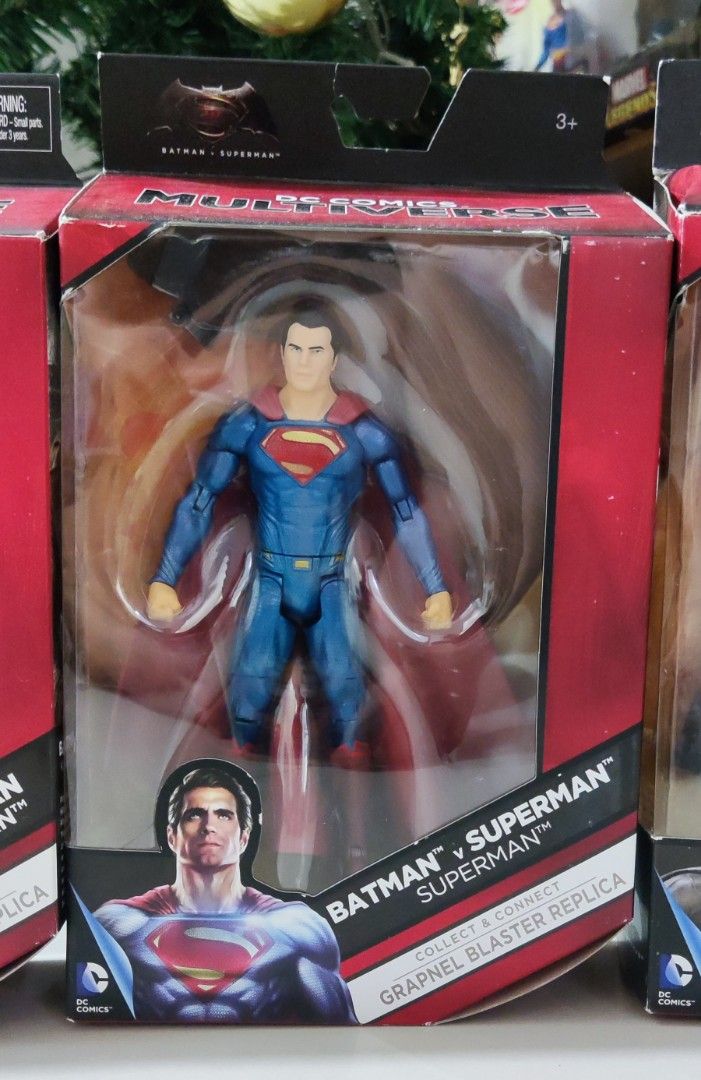 DC Direct - DC Comics Multiverse - Batman Vs Superman - Grapnel Blaster ...