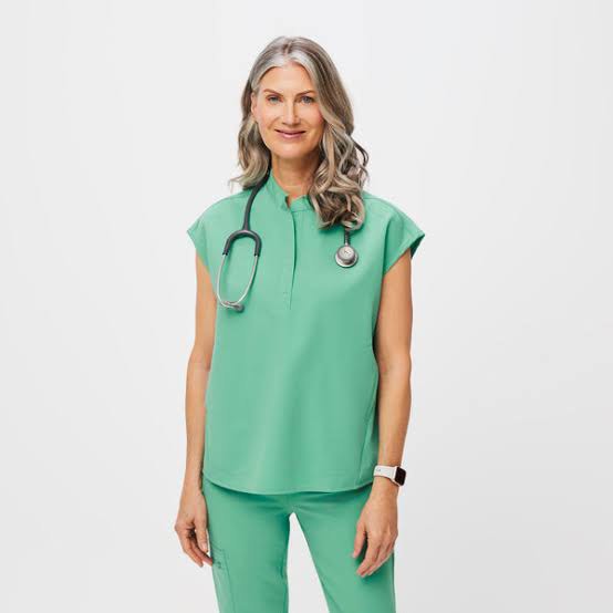 Figs Scrub Suit Rafaela Surgical Green, Women's Fashion, Tops, Others ...
