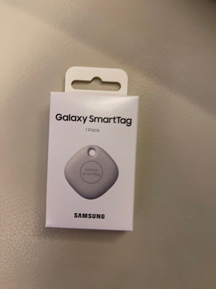 galaxy smart tag, Mobile Phones & Gadgets, Mobile & Gadget Accessories ...