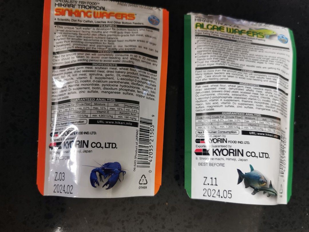 Hikari sinking wafer and algae wafers, Pet Supplies, Pet Food on Carousell