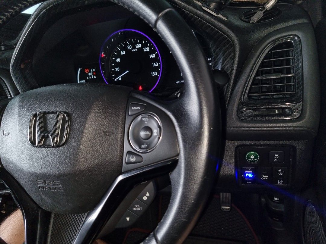 Honda Vezel / HRV 4.2A USB Dual Port & Legroom Light Installation, Car ...