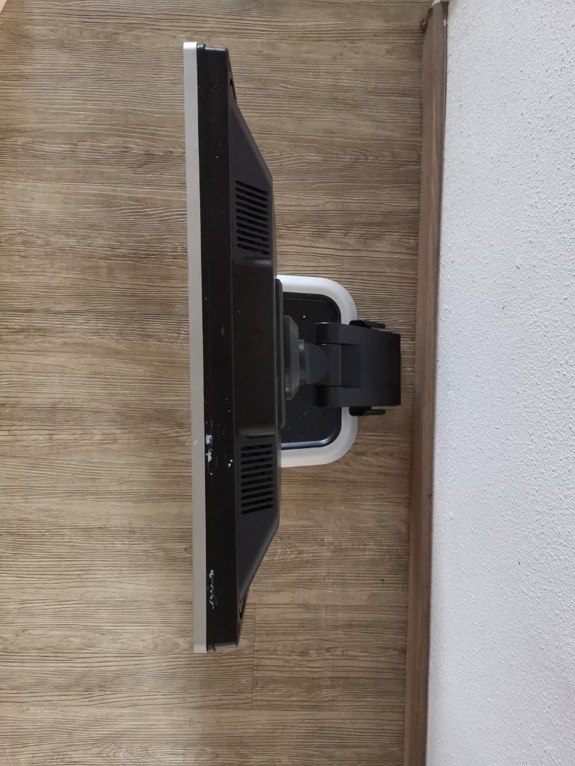 Hp 19 inch square monitor, Computers & Tech, Desktops on Carousell