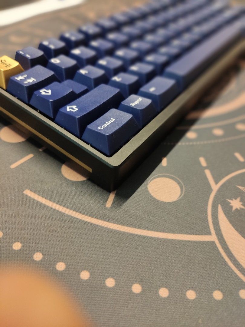 Keycult No. 1/60 with Ultraglide Black Custom Mechanical Keyboard ...