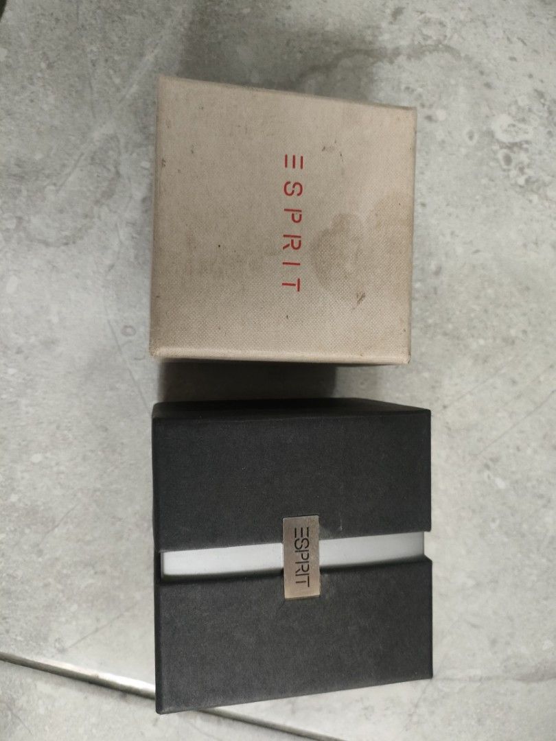 Kotak Jam Merek Esprit, Fesyen Pria, Jam Tangan di Carousell