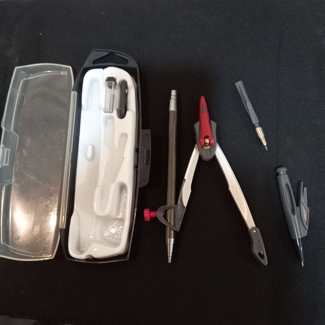 Maped Drawing Compass with lock system, Hobbies & Toys, Stationary ...