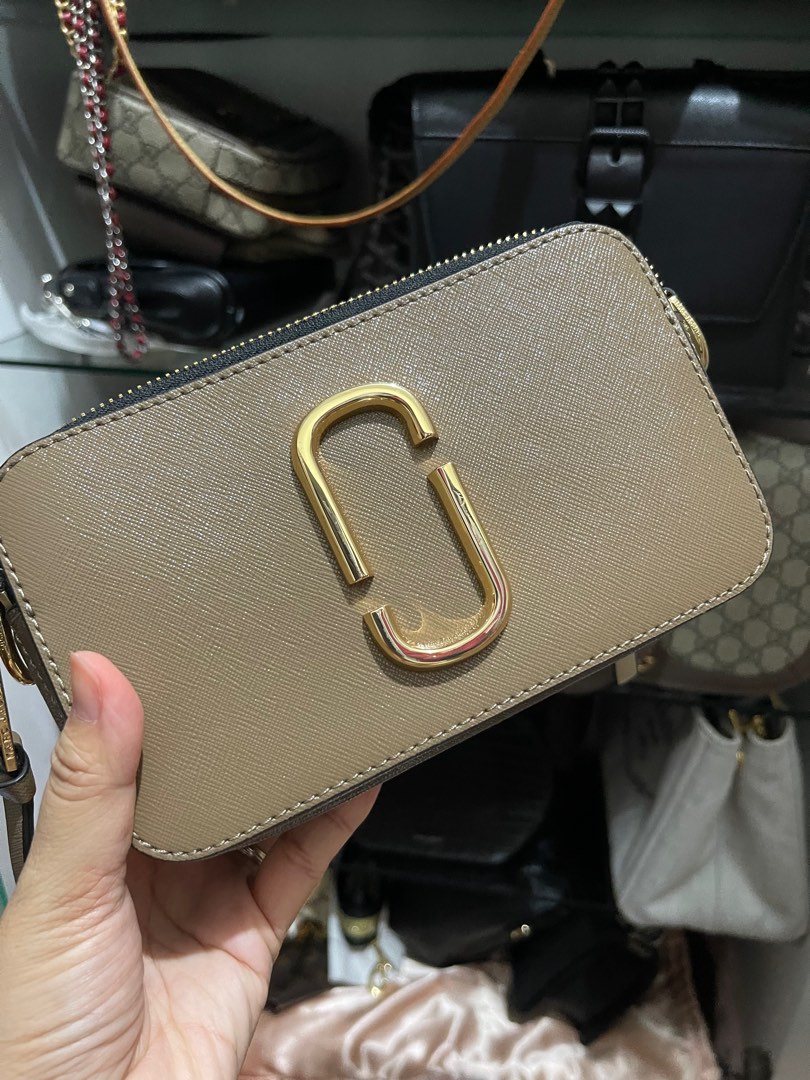 Marc Jacobs Snapshot (original), Women's Fashion, Bags & Wallets, Cross ...