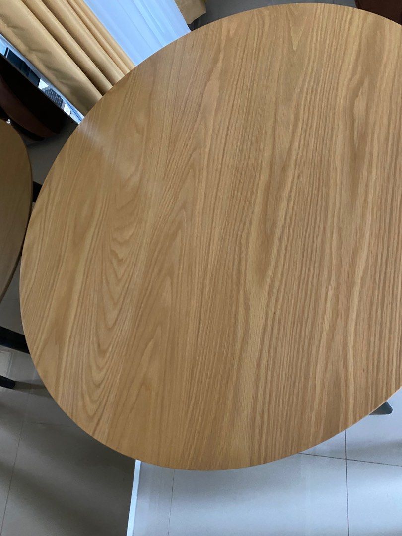 MEJA BULAT INFORMA, Perabotan Rumah di Carousell