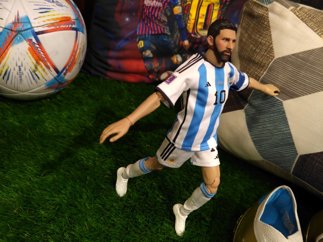 Messi figurine w Argentina world cup Jersey, Hobbies & Toys, Toys ...