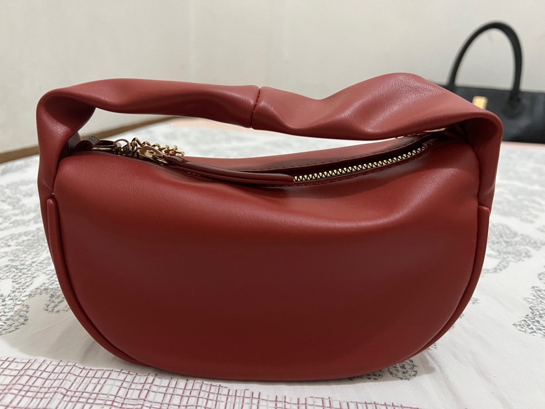 Miniso Red Hand Bag and Slung bag, Women's Fashion, Bags & Wallets ...