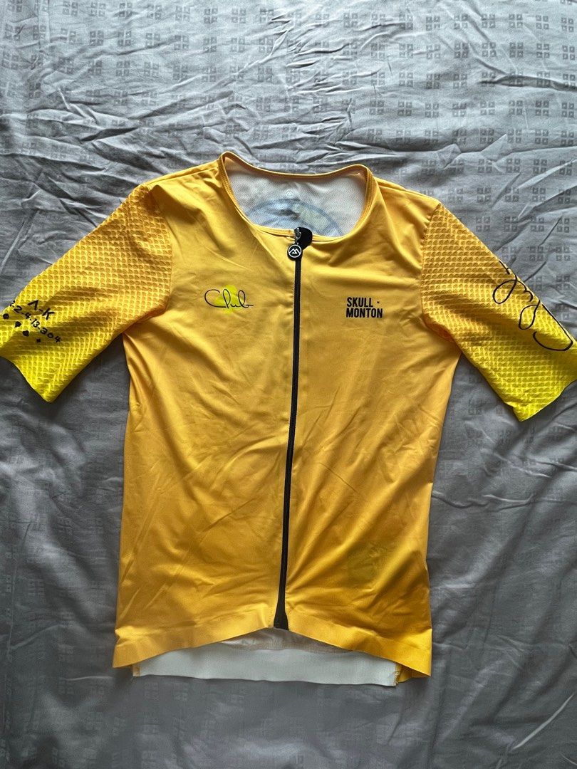 Monton Cycling Jersey, Men's Fashion, Activewear on Carousell