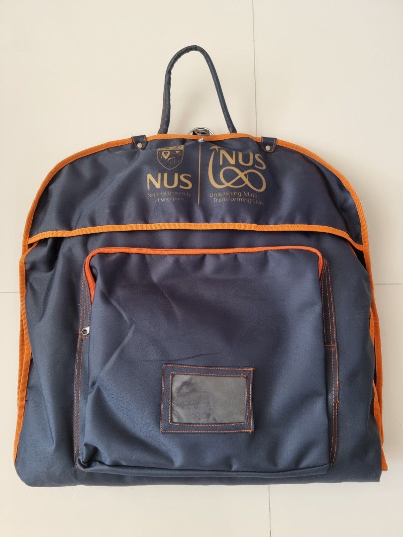 NUS Convocation Gown (Biz), Men's Fashion, Coats, Jackets and Outerwear ...