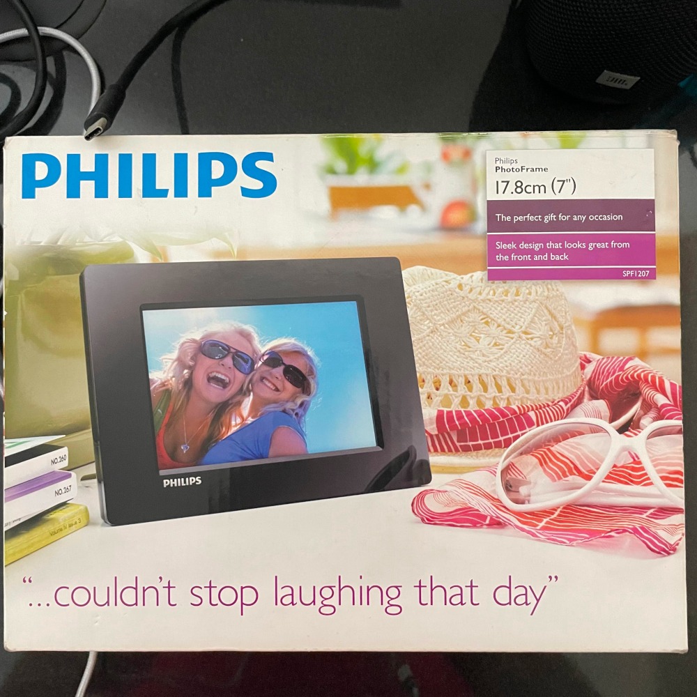 Philips Digital Photo Frame, Furniture & Home Living, Home Decor ...