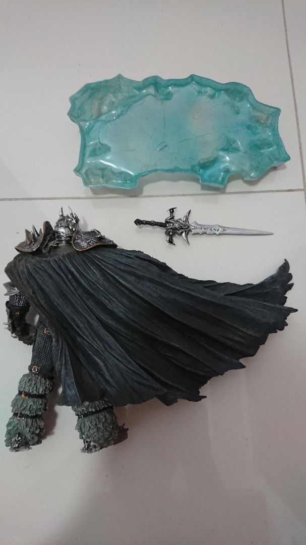 [Pre-Owned] Official Blizzard World of Warcraft - Arthas Menethil The ...